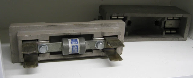 MEM 200AMP 440V FUSE CARRIER HRC FUSE HOLDER AND BASE - Porcelain ...