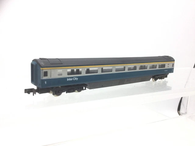 GRAHAM FARISH 0725 N Gauge BR Blue/Grey Mk3 Trailer 1st Coach W41015 £ ...
