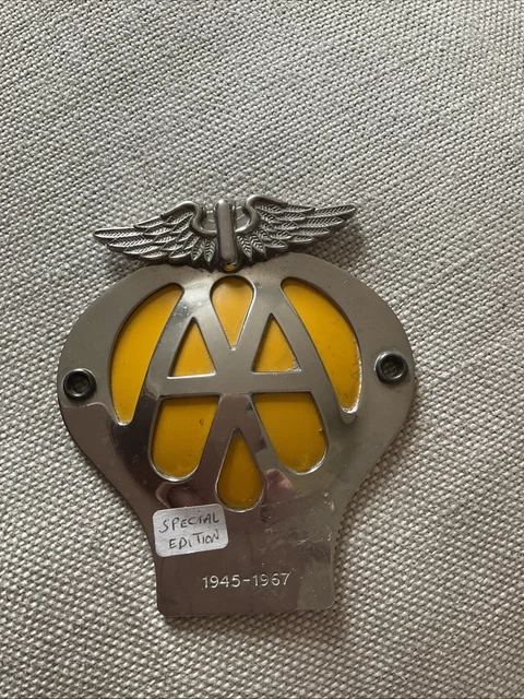 GENUINE VINTAGE ENAMELLED WINGED AA CAR BADGE YELLOW BACK 1945-1967 ...