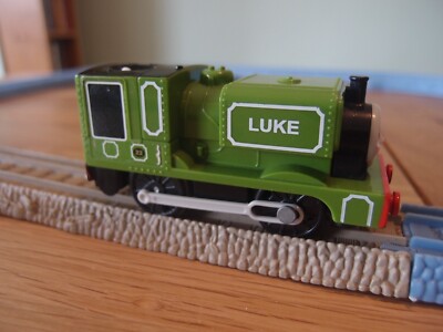 TOMY TRACKMASTER THOMAS the tank engine train luke £11.00 - PicClick UK