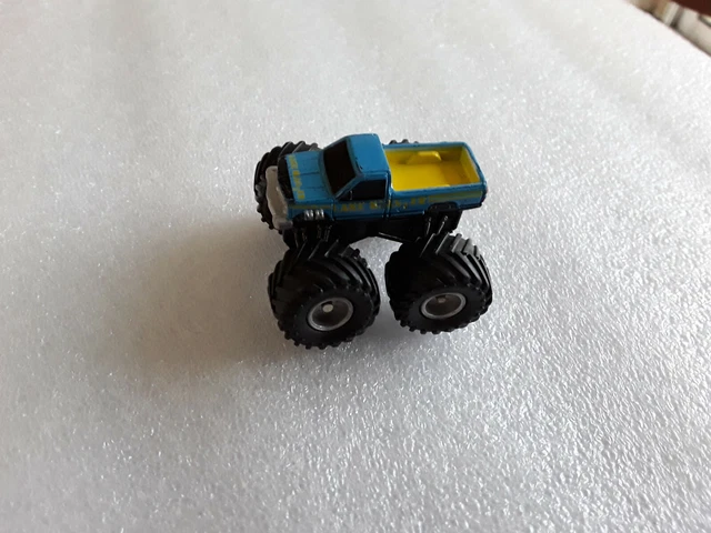 MICRO MACHINES MONSTER Truck Crusher Chevy Silverado Galoob BOCS 2 EUR ...