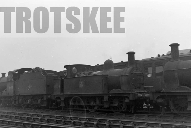 LARGER NEGATIVE BR British Railways Steam Loco 41754 Class 1377 1959 ...