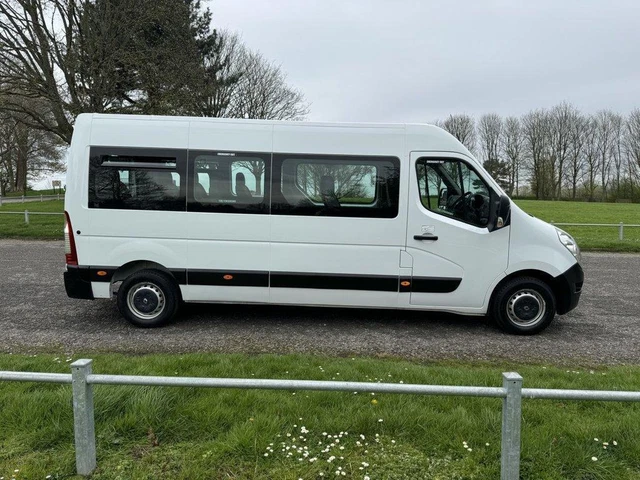 2019 RENAULT MASTER LM39 ENERGY dCi 145 Business Medium Roof 17 Seater ...