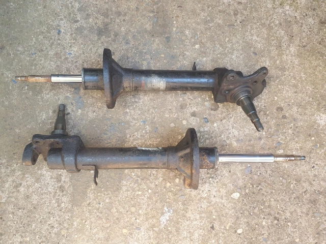 FORD CAPRI MK3 Front Strut Casings Stub Axles Mk1 Mk2 Escort Rs2000 ...