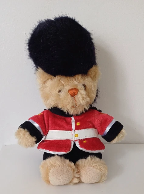 BUCKINGHAM PALACE LONDON Royal BEEFEATER BEAR Guard Teddy Soft Toy ...