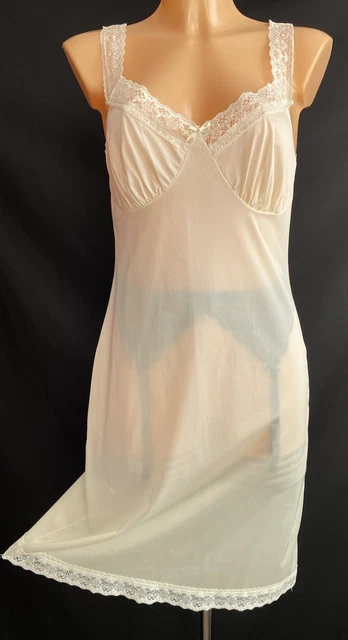STEVEX VINTAGE FULL Slip Petticoat, Cream Slippery Sheer Nylon & Lace ...