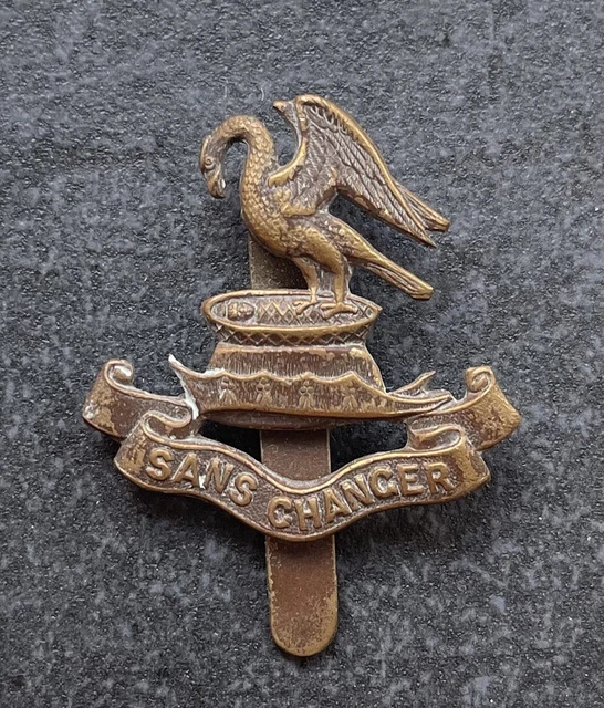 GENUINE WW1 THE King’s Liverpool Regiment Liverpool Pals Cap Badge £50. ...