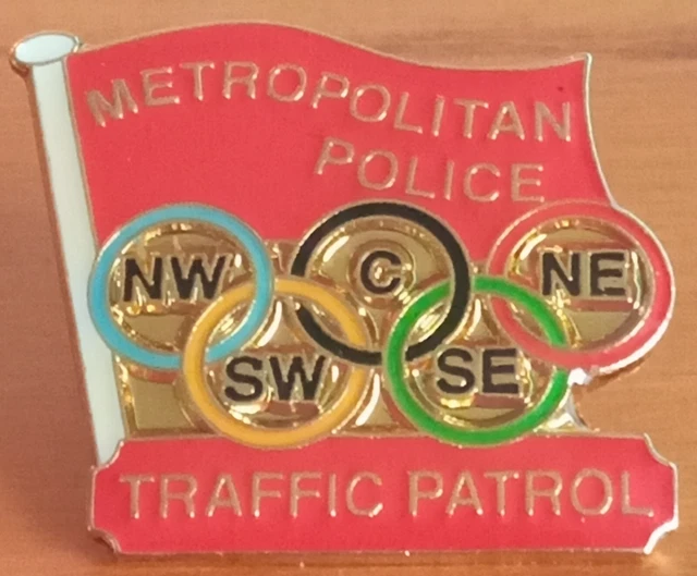 METROPOLITAN POLICE TRAFFIC Divisions Lapel Pin Badge Tie Tac £6.00 ...