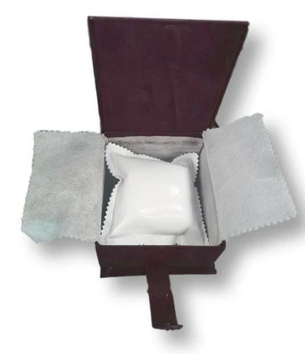 COFFRET BOÎTE CONFECTION Trousse Avec Coussin pour Montre Velours Rouge Lac EUR 33,77 - PicClick FR