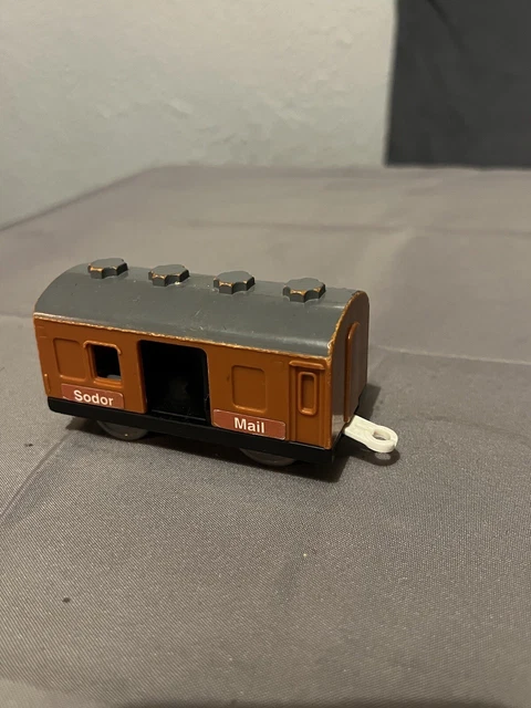 THOMAS AND FRIENDS, Trackmaster ‘Sodor mail’ Trucks (pair) £9.00 ...