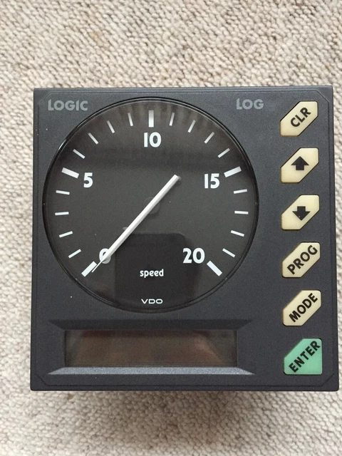 VDO LOGIC SUMLOG Knotenmesser Logge Geschwindigkeitsmesser EUR 245,00 ...