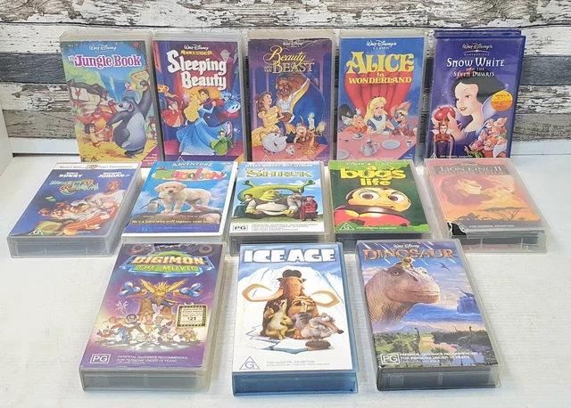 13 X Kids/Family VHS Tapes, Walt Disney Classics, Digimon, Space Jam ...