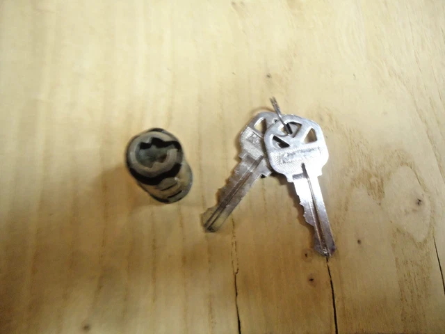 KWIKSET SMARTKEY LOCK Cylinder Replacement 2 KEYS - Silver/Nickel $29. ...