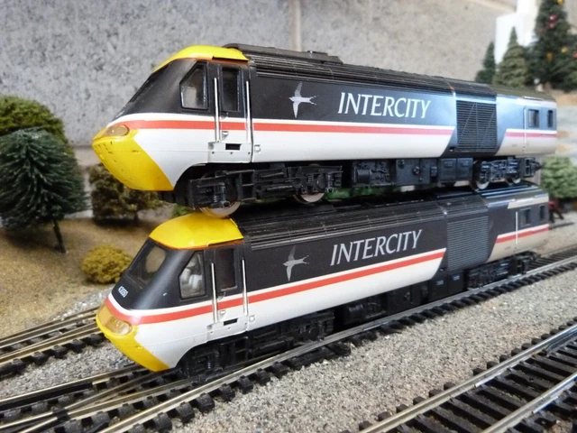 HORNBY INTERCITY HST 125 drive loco and trailer for OO gauge model ...