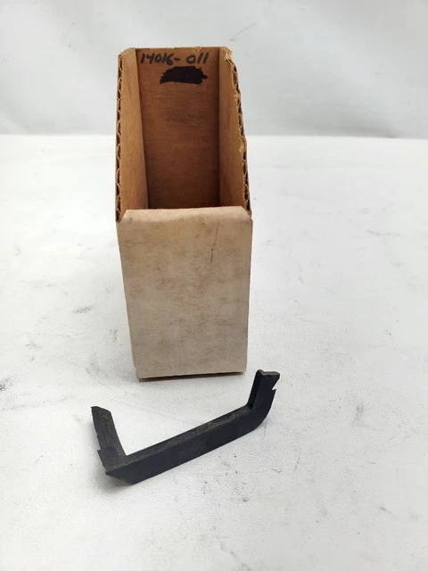 KAWASAKI NOS NEW 14016-011 Right Engine Cover Cap Gasket A1 A7 A1SS ...