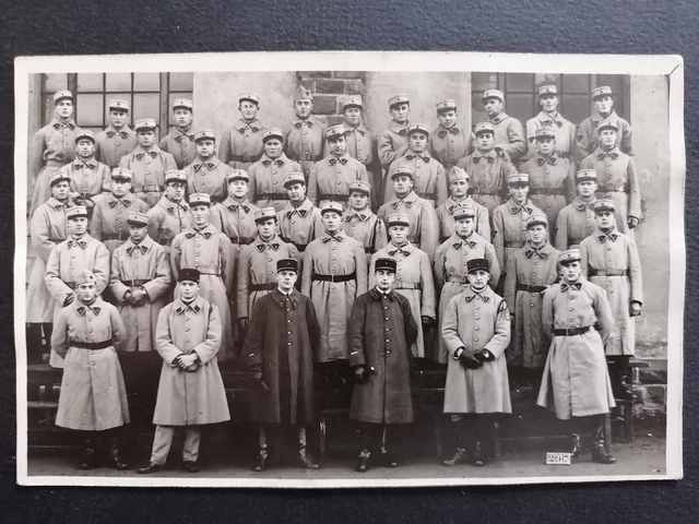 CPA CARTE PHOTO Service Militaire SOLDATS en Uniformes du 4 ème ...