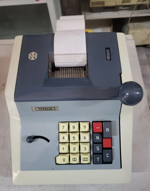 LAGOMARSINO TOTALIA M2 annI 60 CALCOLATRICE A MANOVELL NO OLIVETTI MADE ...