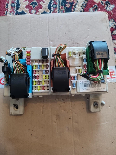 USED GENUINE FORD Kuga Mk1 Body Control Module Fuse Box Bcm 7M5T-14A073 ...