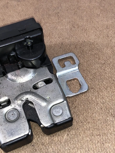 02-13 MINI COOPER R50 R53 R56 REAR TRUNK LID LOCK ACTUATOR HATCH LATCH ...