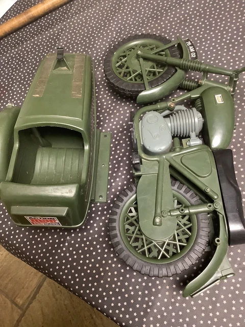 ACTION MAN MOTORBIKE and sidecar for parts £35.00 - PicClick UK