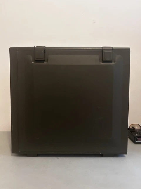 LIMITED EDITION CORSAIR Vengeance C70 Mid-Tower Case Military Green ...