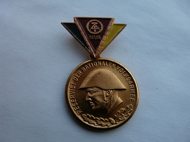 ORIGINAL GERMAN NVA Peoples Army Military Medal. Reservist (4394) £4.99 ...