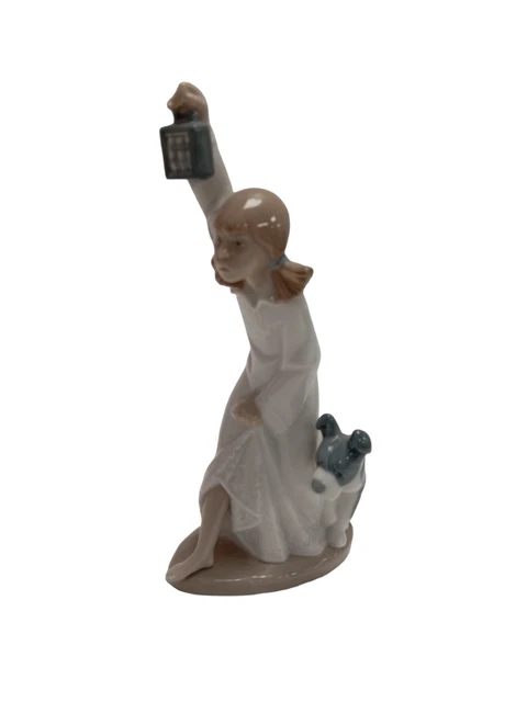 DAISA 2001 NAO By Lladro Hand Made Porcelain Art Deco Who's There Girl ...