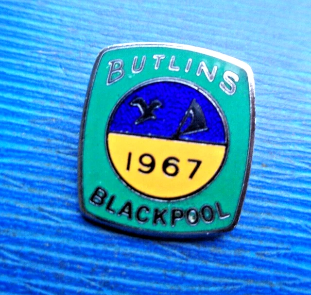 ORIGINAL BUTLIN / Butlins Badge - Blackpool 1967 Fattorini & Sons ...