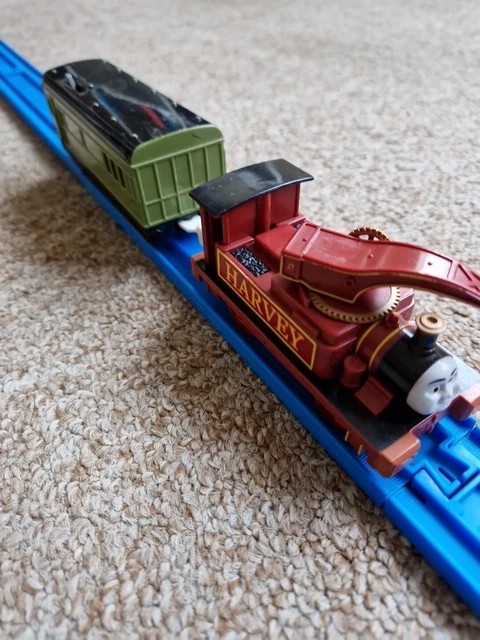 TOMY TRACKMASTER THOMAS train HARVEY & MOTORISED TENDER £15.00 ...