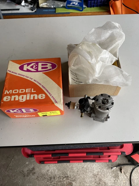 K&B MODEL ENGINE No 8011 .40 R/C front rotor airplane engine $105.00 ...