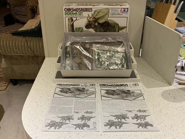 TAMIYA CHASMOSAURUS DIORAMA Set #60101 Model Kit..1/35 Scale..Factory ...