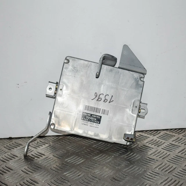 TOYOTA PRIUS MK2 Engine ECU Control Unit 89661-47080 2004 1.5 Petrol ...