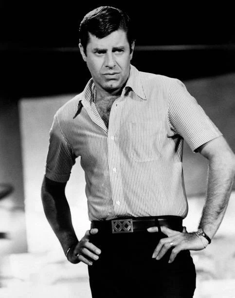 PORTRAIT OF AMERICAN Actor Jerry Lewis In Focette Marina Di OLD PHOTO ...