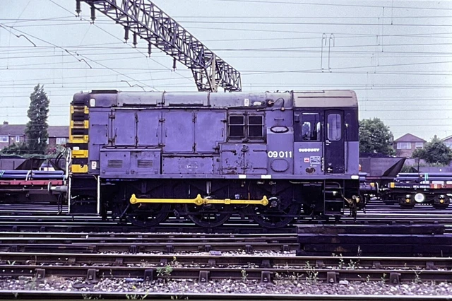 CLASS 09 Train 35mm Colour Slide-09011 - See note- £2.49 - PicClick UK