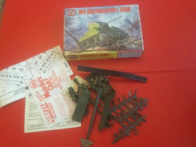 VINTAGE AIRFIX M4 Sherman Mk1 Tank Model Kit Ho Scale Boxed Unbuilt £8. ...
