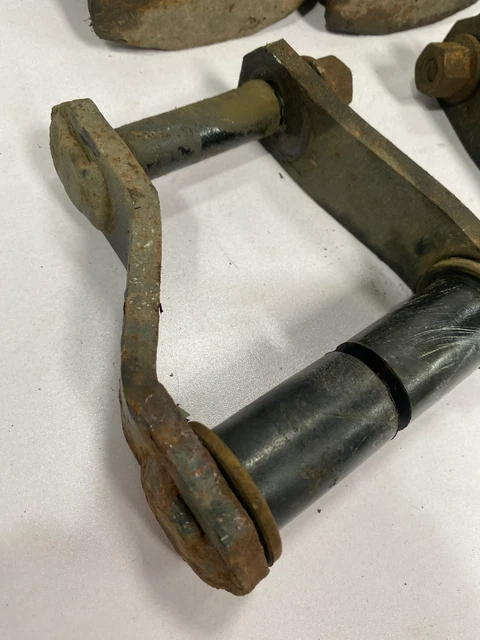 FORD RANGER SUSPENSION rear leaf spring brackets clamps 2019 Wildtrak £ ...