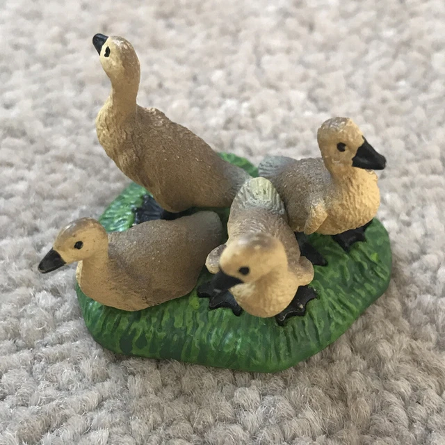 SCHLEICH GREY GOOSE GOSLINGS Animal Birds Wildlife Figure 2010 Retired ...