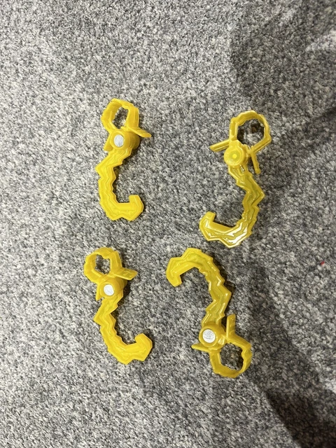 PAW PATROL MIGHTY Lookout Tower 4 X Yellow Zip Line Clips Spare ...