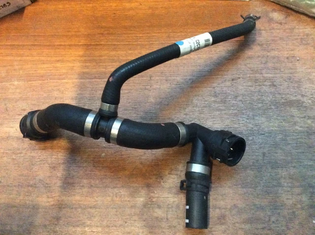 JAGUAR XJ X350 3.0 Petrol Plenum Drain Tube C2C17261 £14.00 - PicClick UK
