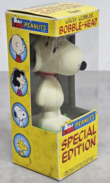 PEANUTS WACKY WOBBLER Bobble Head Snoopy Édition Spéciale EUR 104,44 ...