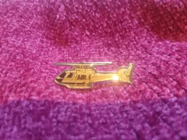 AIR 1 ONE Helicopter Aircraft Yellow Military Metal Enamel Pin Badge £1 ...