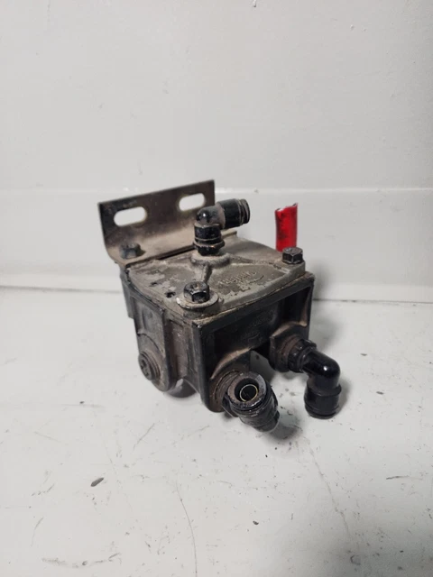 BENDIX 102859 R-14 Air Brake Relay Valve T-294859-E 909828 $54.32 ...