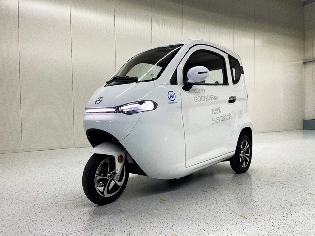 BB-KABINENROLLER, E-MOBIL, E-ROLLER, LUNA-3, 45km/h, Weiß EUR 6.499,00 ...
