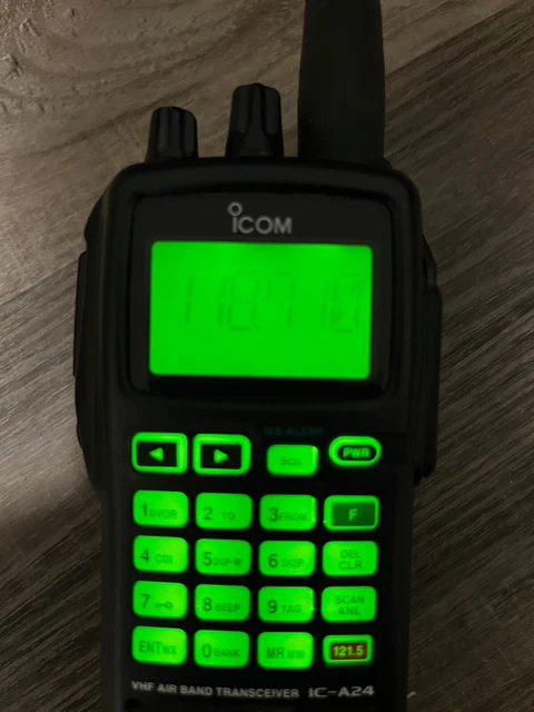 ICOM IC-A24 PILOT Aviation Airplane Handheld Radio VHF Air Band ...