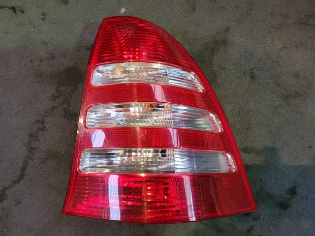 MERCEDES C CLASS Estate Rear Right Light Unit 2038202464 £40.00 ...