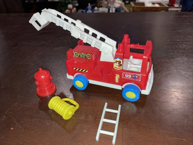 WALT DISNEY MICKEYS Fire Truck Walt ARCO 1987 NO. 6108 Near Complete £ ...