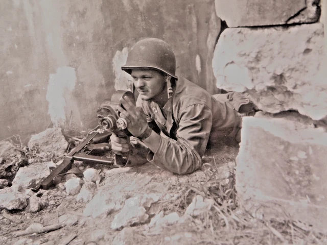 VINTAGE WW2 ORIGINAL Usmc Photograph Peleliu: Marine Photographer In ...