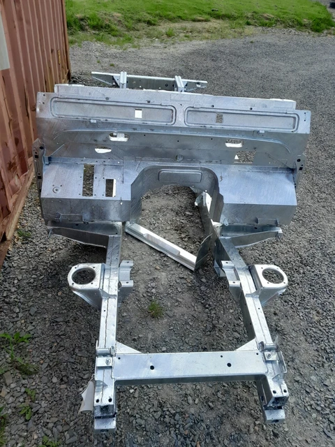 2005 LAND ROVER DEFENDER 110 TDCI GALVANISED CHASSIS and BULKHEAD £ ...