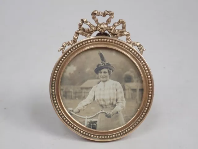 ANCIEN CADRE ROND perlé à noeud Louis XVI en bronze / porte photo 19ème ...