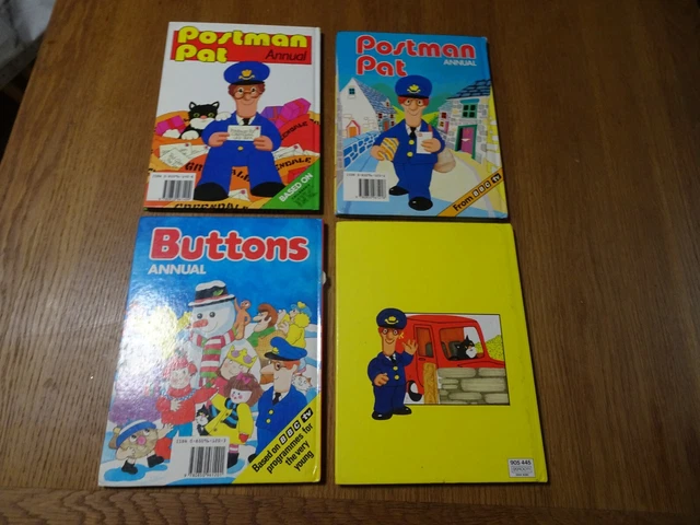 POSTMAN PAT ANNUALS + Buttons Annual £10.00 - PicClick UK
